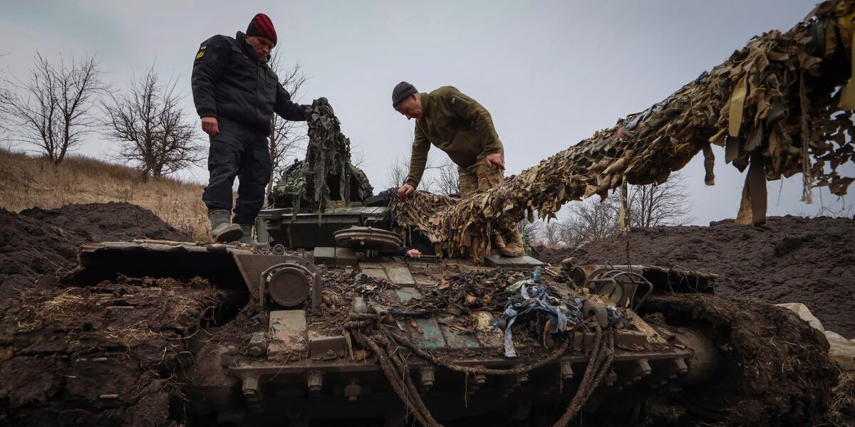 US speeds up Abrams tank delivery to Ukraine war zone US speeds up Abrams tank delivery to Ukraine war zone